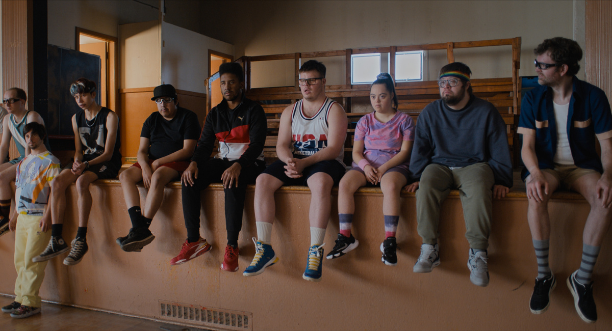 Movie Review: ‘Champions’ | Moviefone